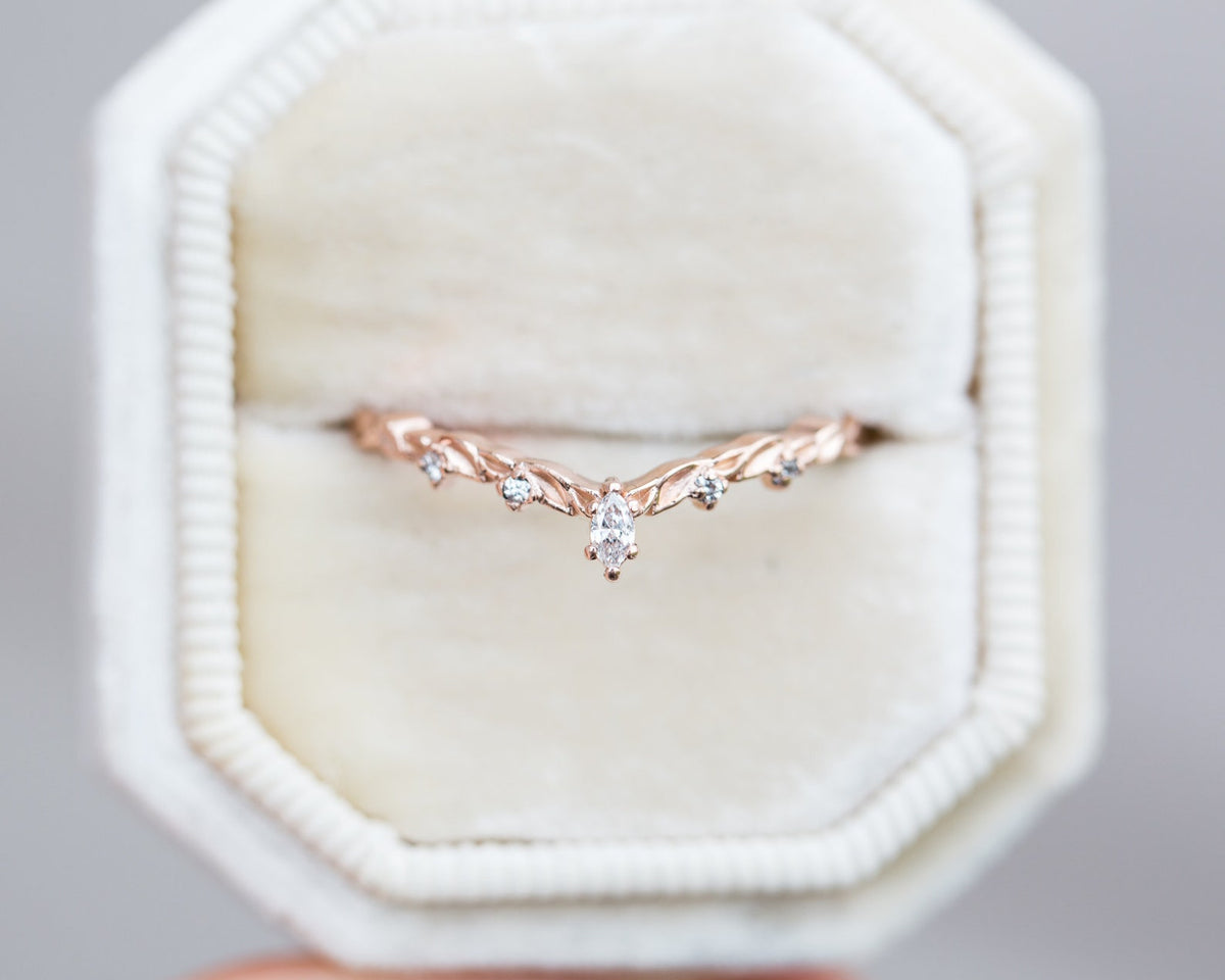 Curved leaf wedding band store