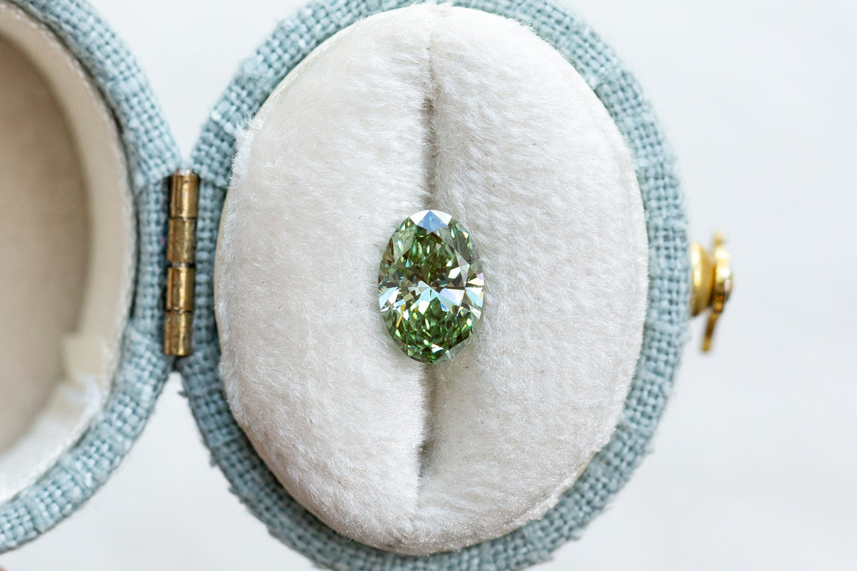 0.98ct Oval Fancy Vivid Green Lab Diamond – Oore Jewelry