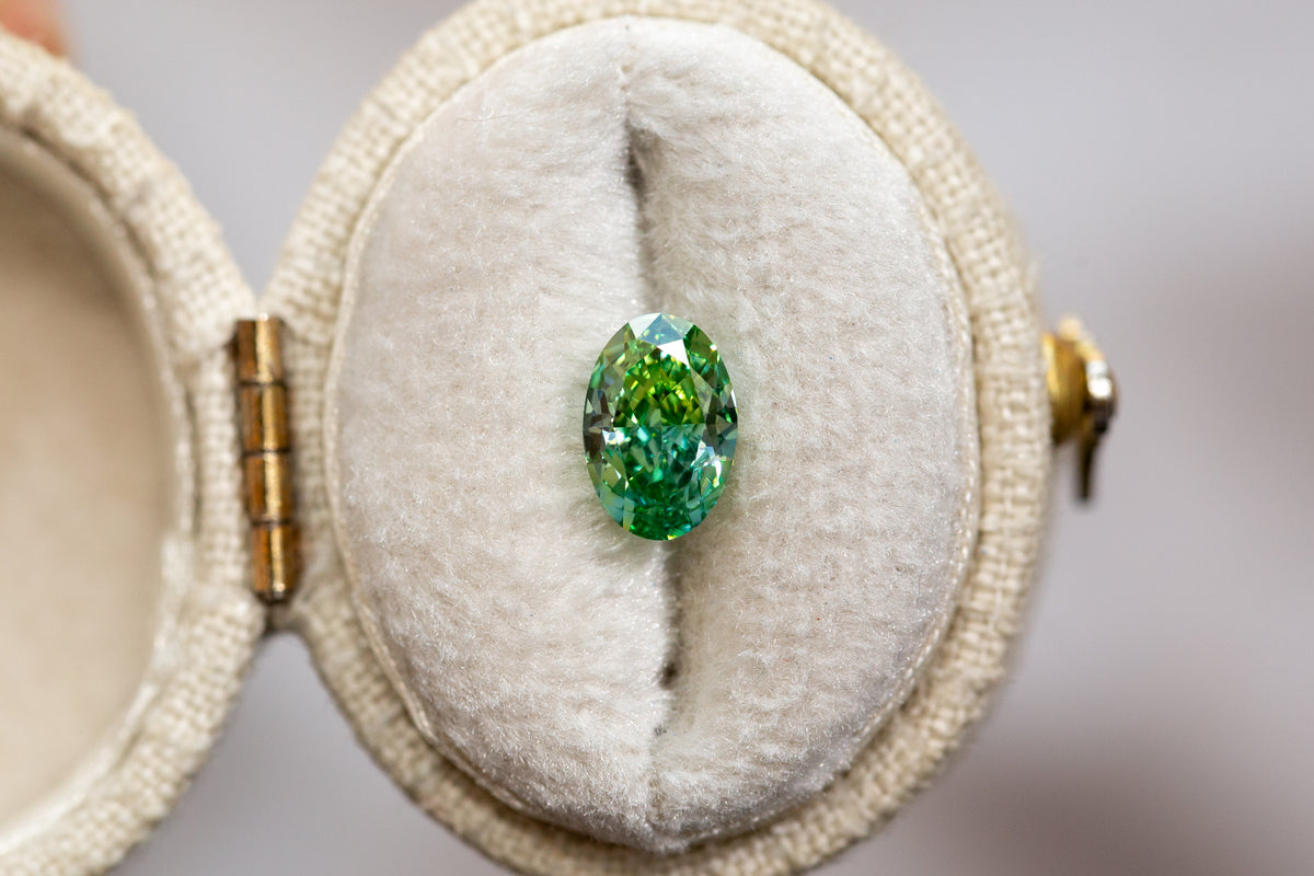 1.22ct Oval Fancy Vivid Green Lab Diamond, VS2 – Oore Jewelry