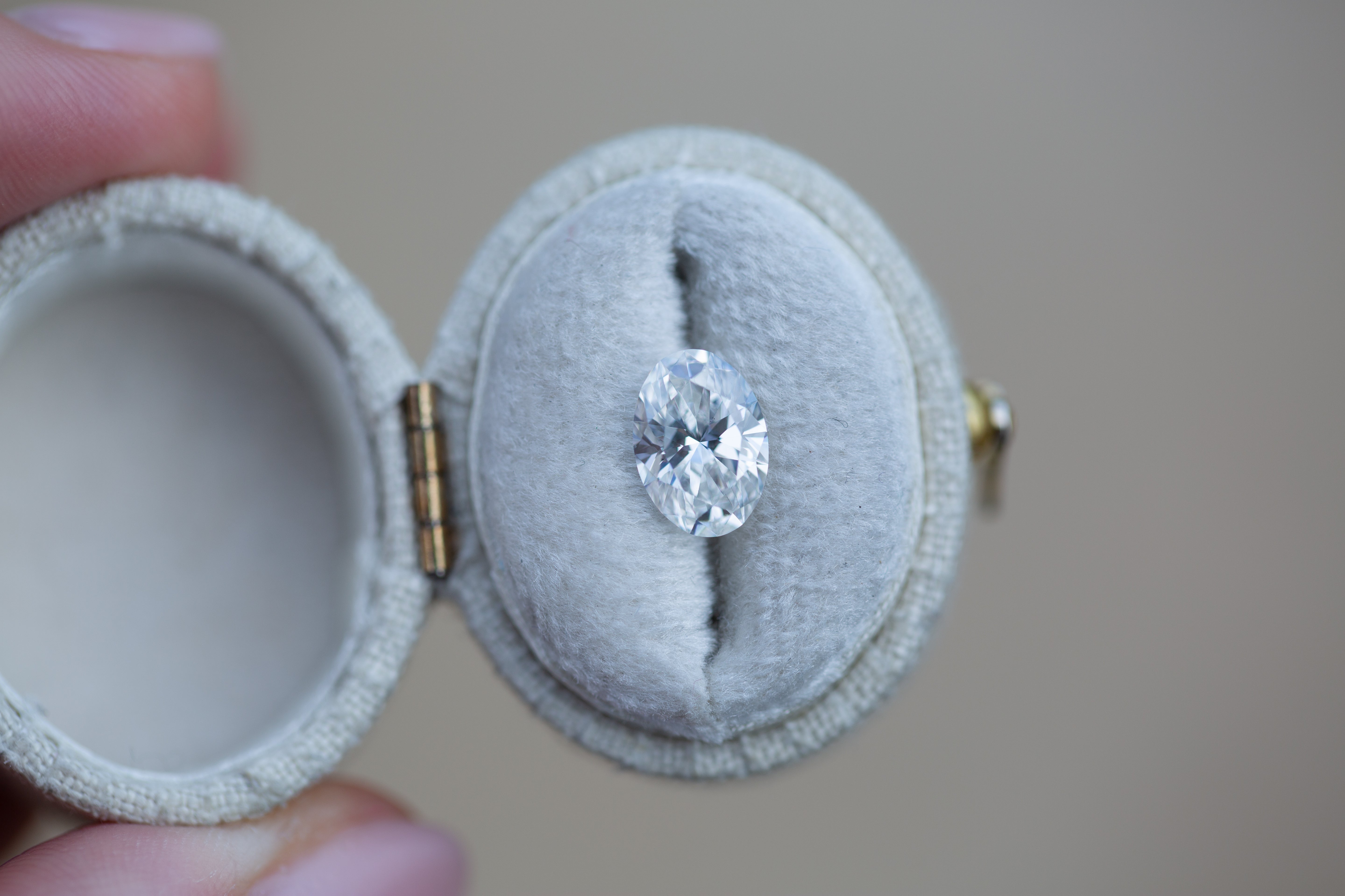 Oval diamonds – Oore jewelry