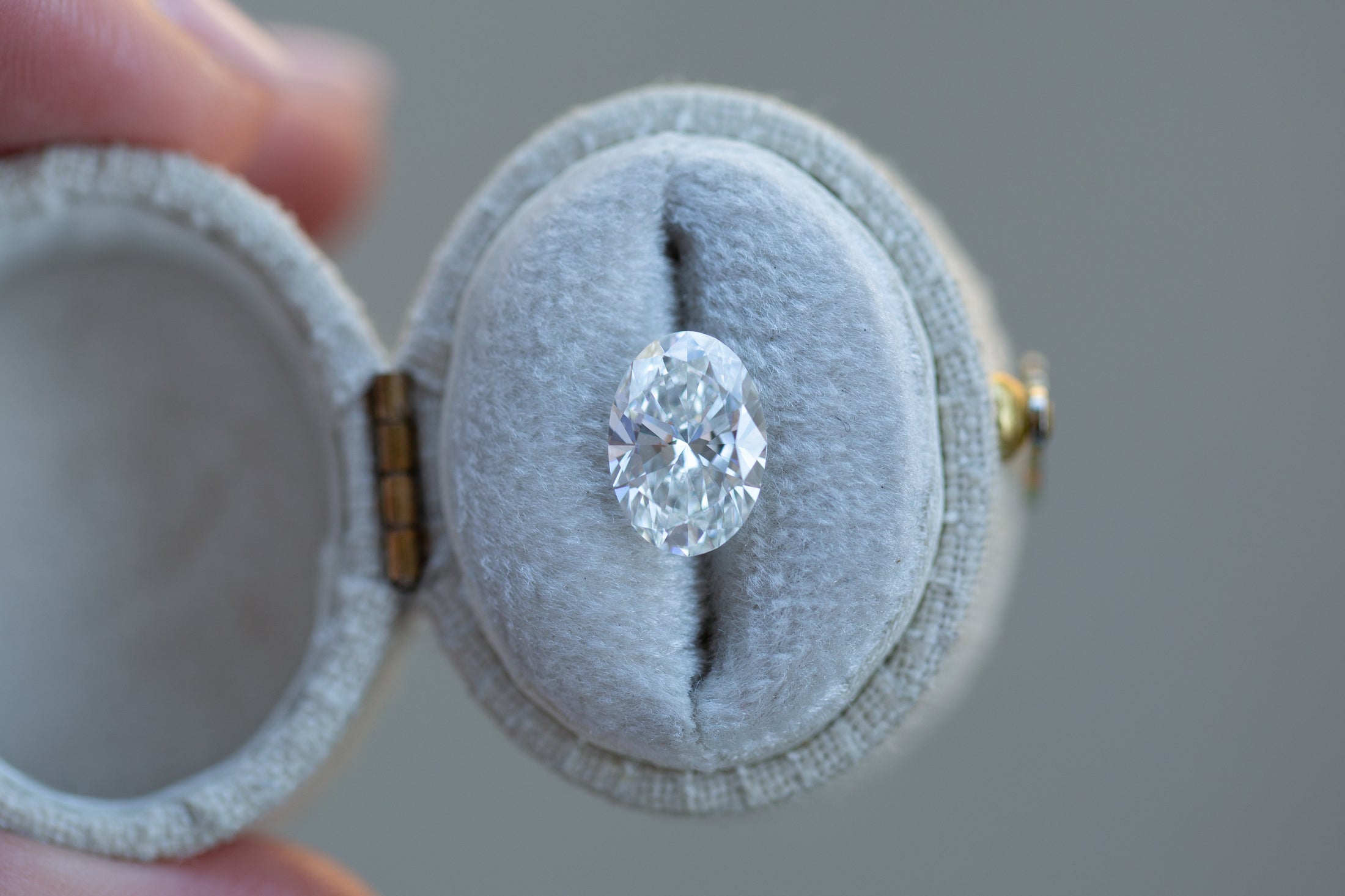 Oval diamonds – Oore jewelry