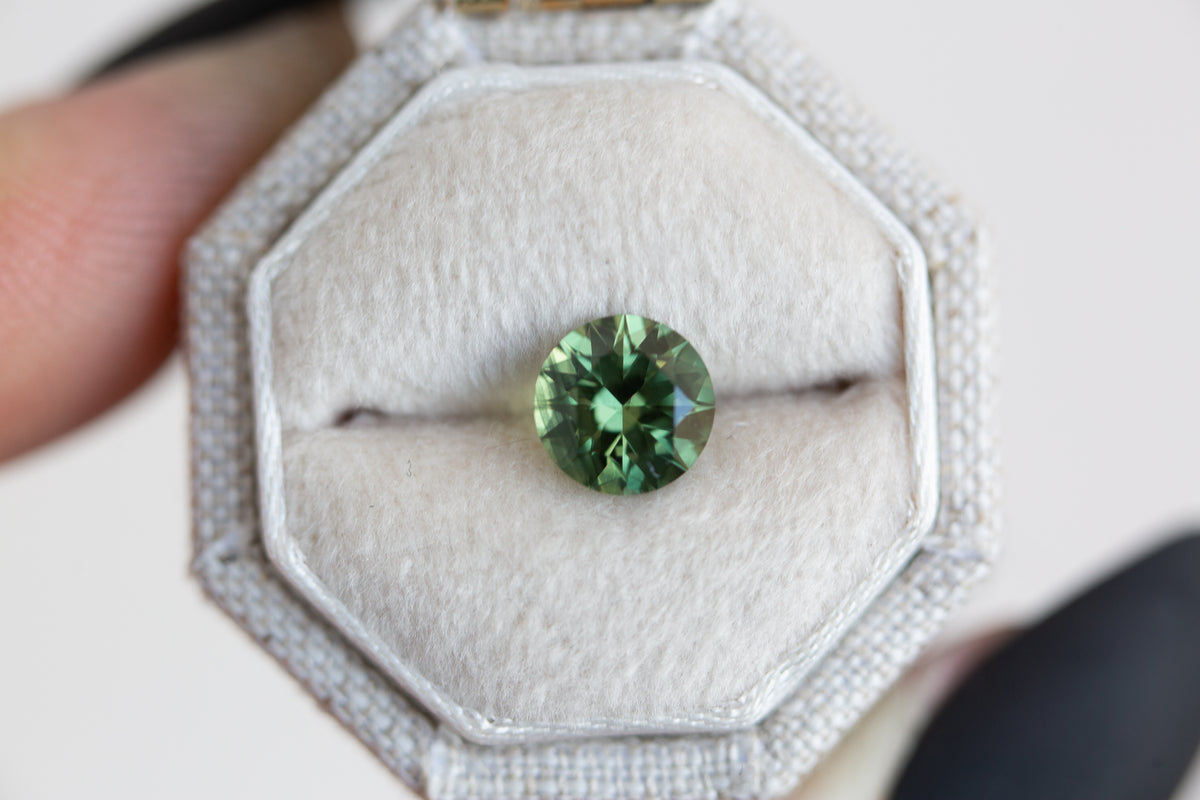 1.34ct round green Australian sapphire – Oore Jewelry