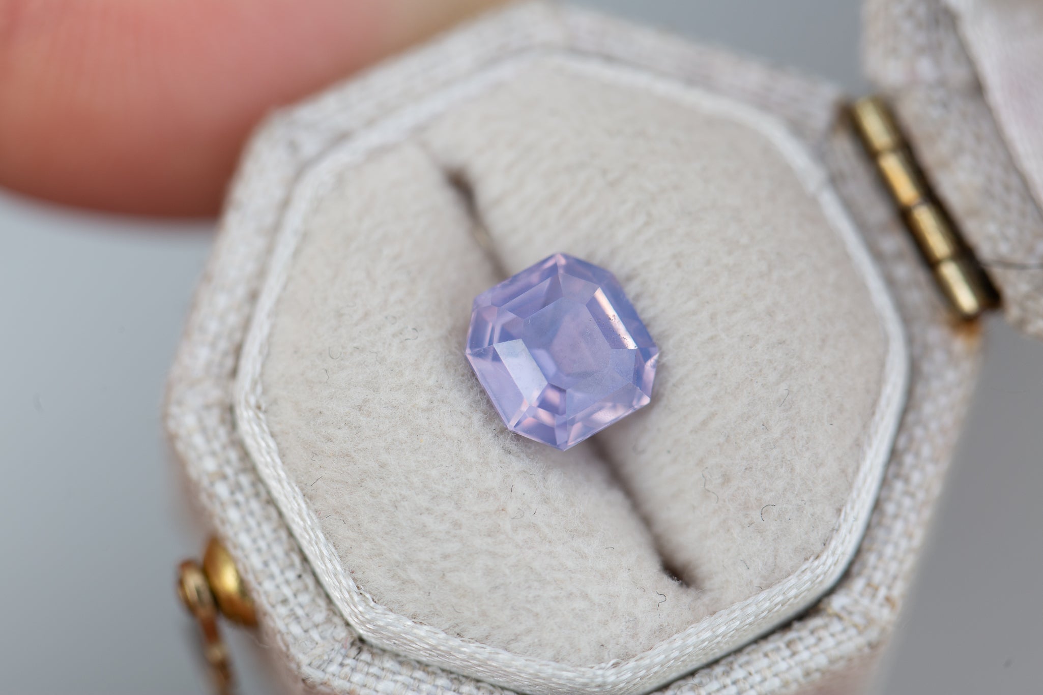 1.83ct octagonal step cut opalescent lavender sapphire – Oore jewelry